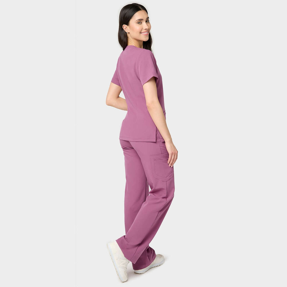 Stylowa bluza medyczna Emily w kolorze Berry Crush | VENA UNIFORMY